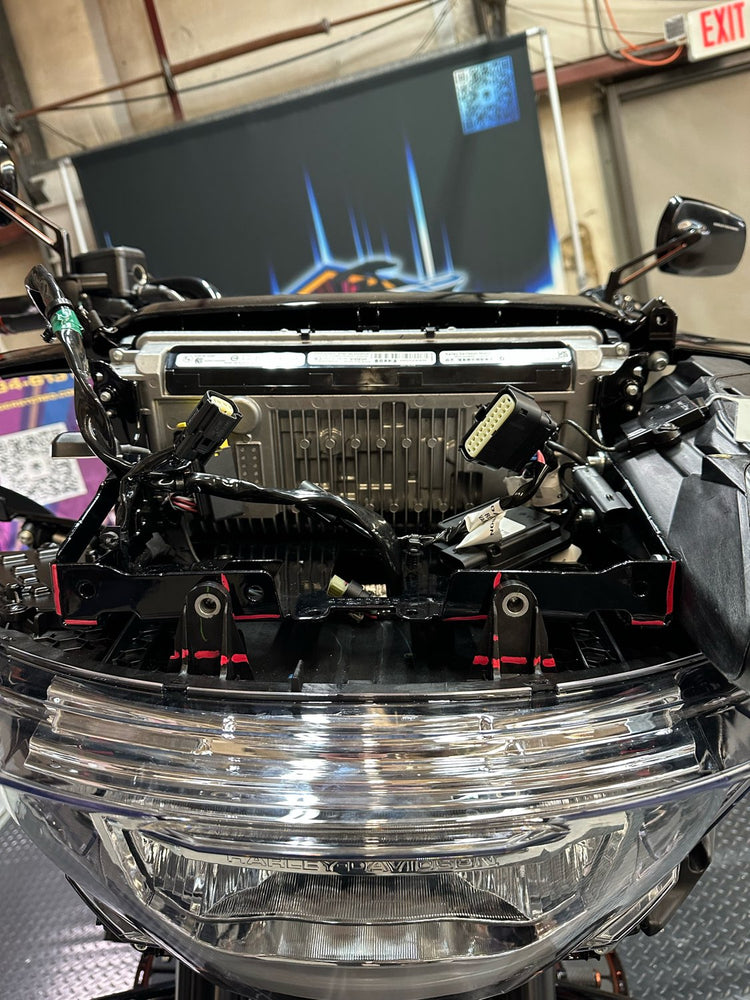 Dube’s Custom Street Machines | Garage Bagger – Garage Bagger Stereo